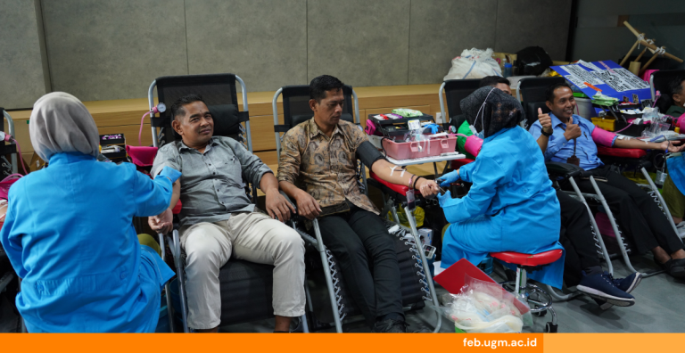FEB UGM Gelar Donor Darah dan Pemeriksaan Kesehatan Gratis Jelang Dies ...